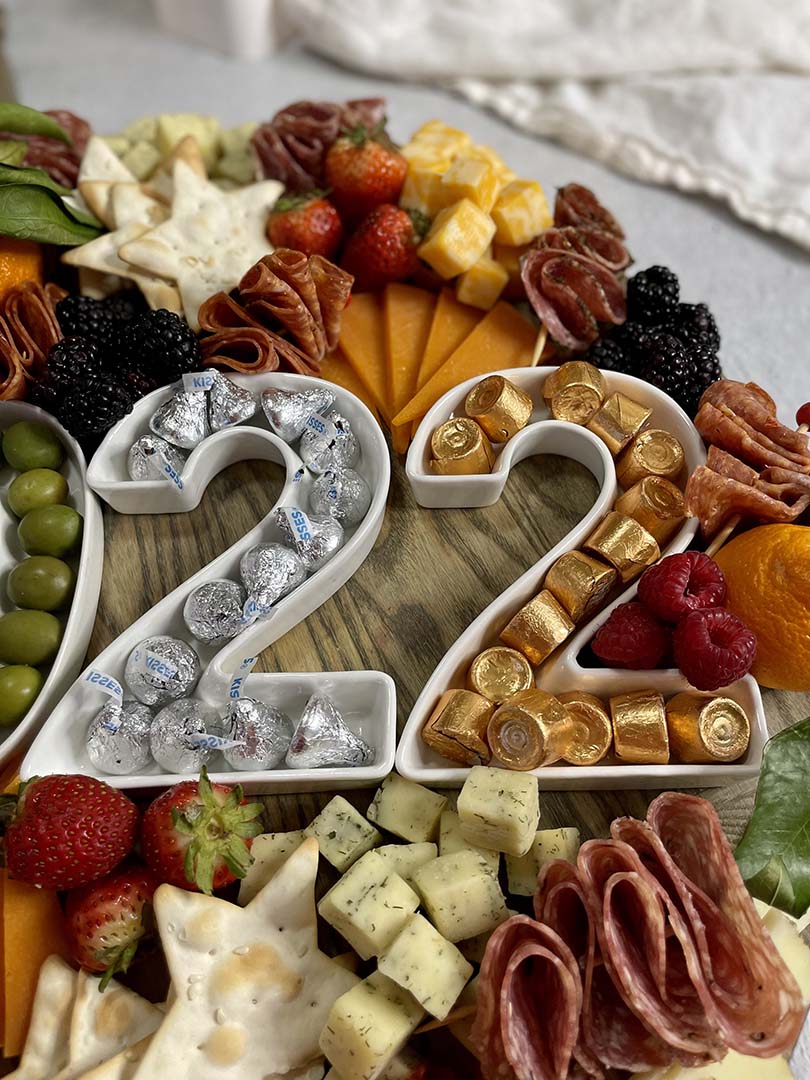 NYE Appetizers | Easy New Year's Eve Snack Board | Ain't Too Proud To Meg